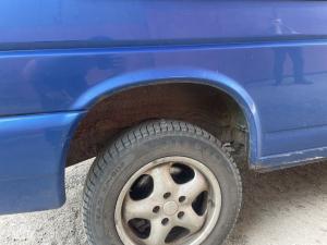 Blue Volkswagen Caravelle 2002 in Varena, with an engine capacity of 2.50 L and mileage of 487 thousand km for 6400 €, photo 7 on AUTOMOTO.COM.LV