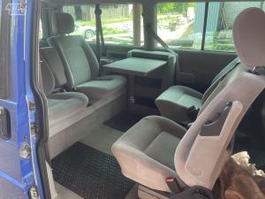 Blue Volkswagen Caravelle 2002 in Varena, with an engine capacity of 2.50 L and mileage of 487 thousand km for 6400 €, photo 14 on AUTOMOTO.COM.LV