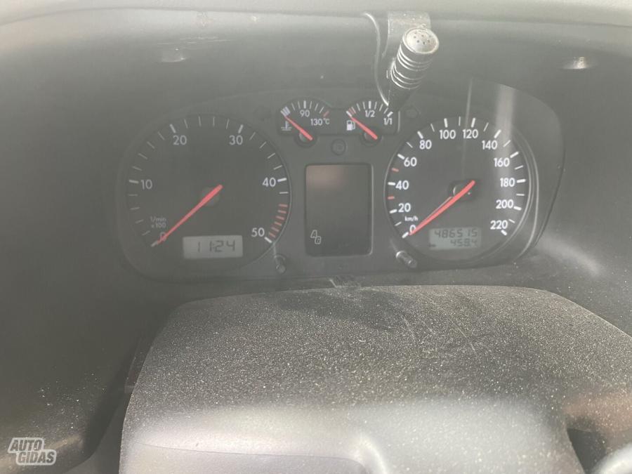 Blue Volkswagen Caravelle 2002 in Varena, with an engine capacity of 2.50 L and mileage of 487 thousand km for 6400 €, photo 19 on AUTOMOTO.COM.LV