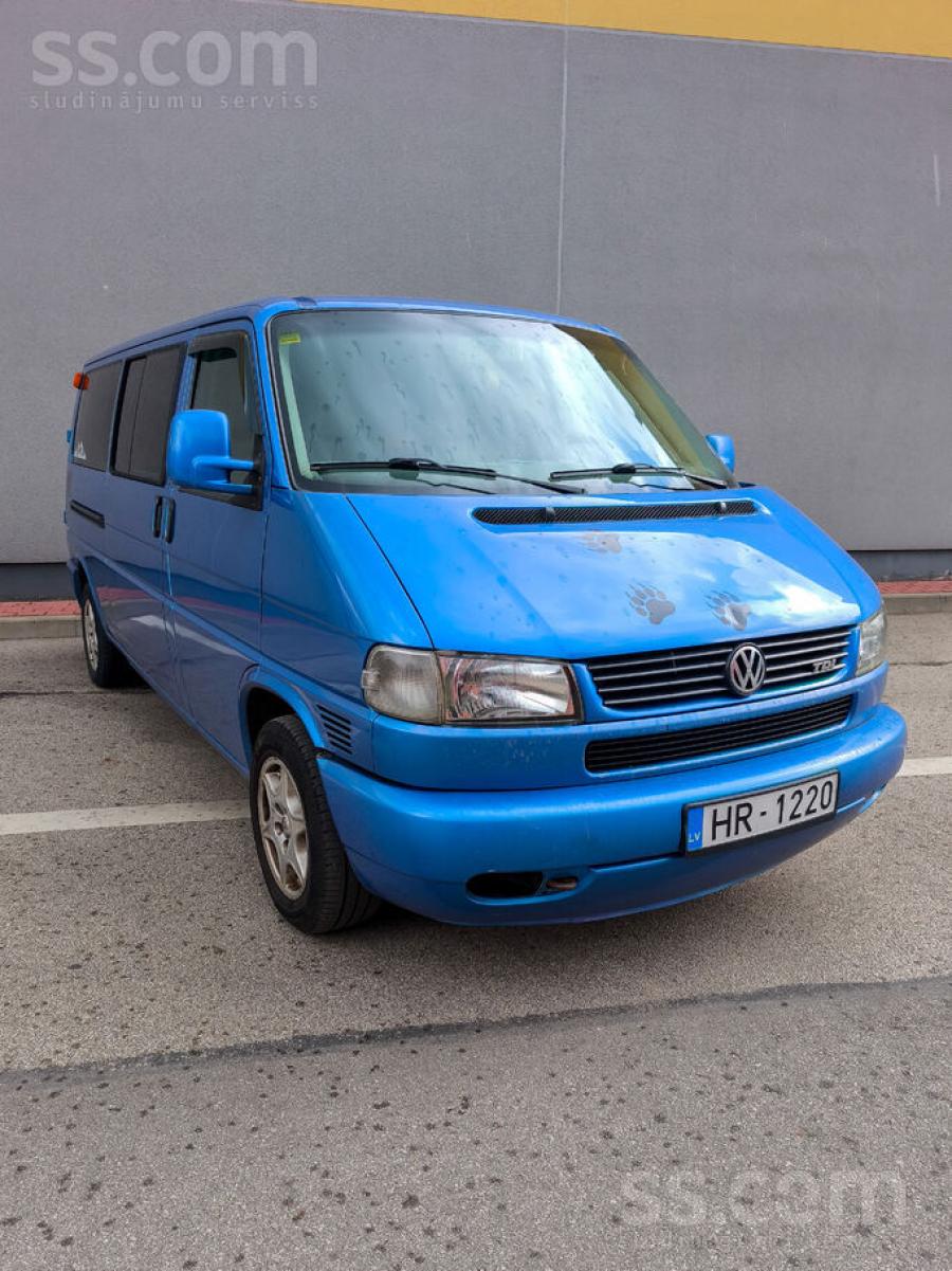 Blue Volkswagen Caravelle 2002 in Riga, with an engine capacity of 2.50 L and mileage of 400 thousand km for 5200 €, photo 5 on AUTOMOTO.COM.LV