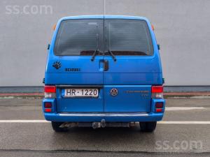 Blue Volkswagen Caravelle 2002 in Riga, with an engine capacity of 2.50 L and mileage of 400 thousand km for 5200 €, photo 6 on AUTOMOTO.COM.LV
