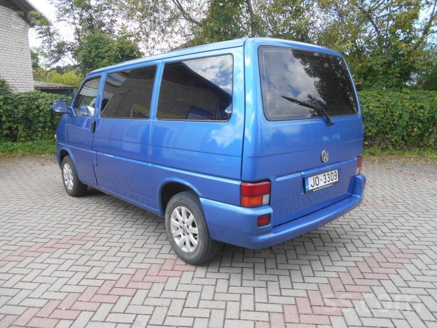 Blue Volkswagen Caravelle 2003 in Gulbene, with an engine capacity of 2.50 L and mileage of 311 thousand km for 4400 €, photo 5 on AUTOMOTO.COM.LV