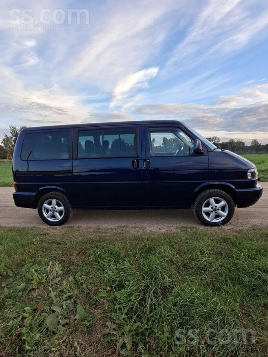 Zils Volkswagen Caravelle 2003 Cēsis, ar dzinēja tilpumu 2.50 L un nobraukumu 0 tūkst. km par 8650 €, foto 3 vietnē AUTOMOTO.COM.LV