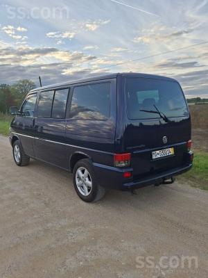 Zils Volkswagen Caravelle 2003 Cēsis, ar dzinēja tilpumu 2.50 L un nobraukumu 0 tūkst. km par 8650 €, foto 5 vietnē AUTOMOTO.COM.LV