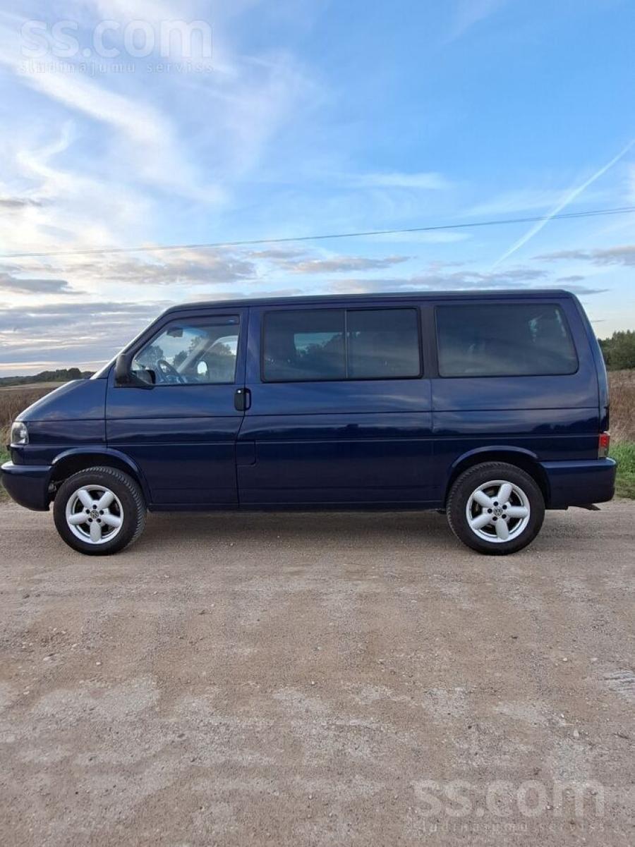 Zils Volkswagen Caravelle 2003 Cēsis, ar dzinēja tilpumu 2.50 L un nobraukumu 0 tūkst. km par 8650 €, foto 6 vietnē AUTOMOTO.COM.LV