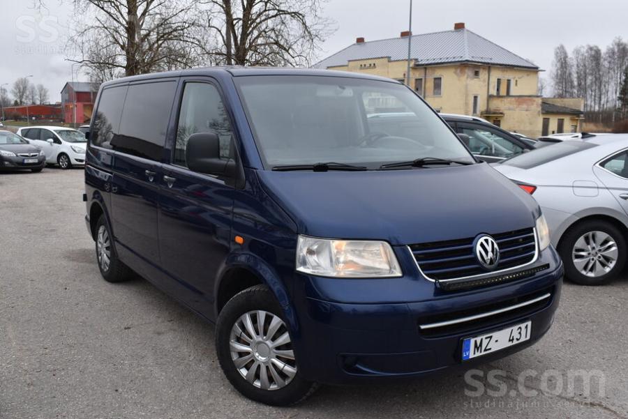 Blue Volkswagen Caravelle 2005 in Kuldiga, with an engine capacity of 2.50 L and mileage of 0 thousand km for 6550 €, photo 5 on AUTOMOTO.COM.LV