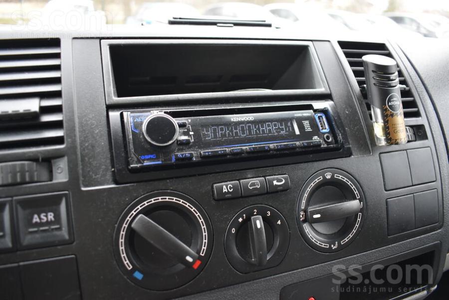 Blue Volkswagen Caravelle 2005 in Kuldiga, with an engine capacity of 2.50 L and mileage of 0 thousand km for 6550 €, photo 13 on AUTOMOTO.COM.LV