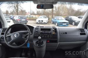 Blue Volkswagen Caravelle 2005 in Kuldiga, with an engine capacity of 2.50 L and mileage of 0 thousand km for 6550 €, photo 17 on AUTOMOTO.COM.LV