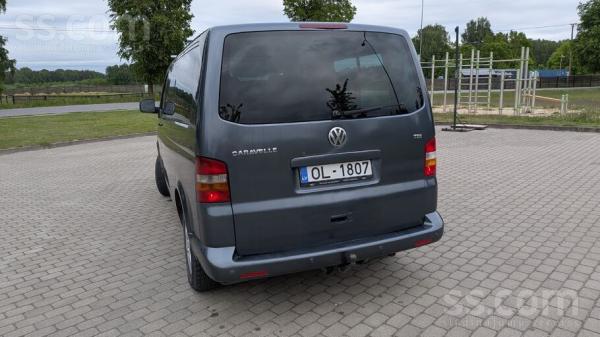 Blue Volkswagen Caravelle 2006 in Riga, with an engine capacity of 2.50 L and mileage of 360 thousand km for 4850 €, photo 3 on AUTOMOTO.COM.LV