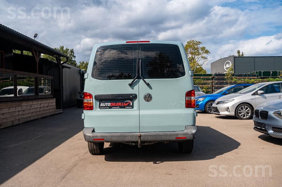 Zils Volkswagen Caravelle 2006 Rīga, ar dzinēja tilpumu 2.50 L un nobraukumu 0 tūkst. km par 6450 €, foto 12 vietnē AUTOMOTO.COM.LV