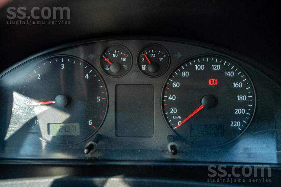 Zils Volkswagen Caravelle 2006 Rīga, ar dzinēja tilpumu 2.50 L un nobraukumu 0 tūkst. km par 6450 €, foto 15 vietnē AUTOMOTO.COM.LV