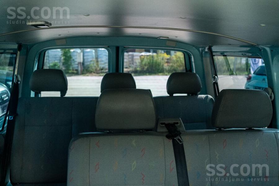 Zils Volkswagen Caravelle 2006 Rīga, ar dzinēja tilpumu 2.50 L un nobraukumu 0 tūkst. km par 6450 €, foto 24 vietnē AUTOMOTO.COM.LV