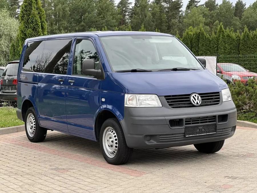 Zils Volkswagen Caravelle 2007 Cēsis, ar dzinēja tilpumu 1.90 L un nobraukumu 290 tūkst. km par 7999 €, foto 5 vietnē AUTOMOTO.COM.LV
