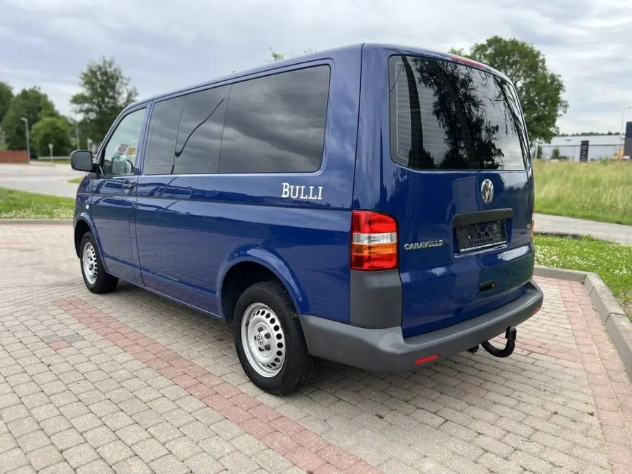 Zils Volkswagen Caravelle 2007 Cēsis, ar dzinēja tilpumu 1.90 L un nobraukumu 290 tūkst. km par 7999 €, foto 6 vietnē AUTOMOTO.COM.LV