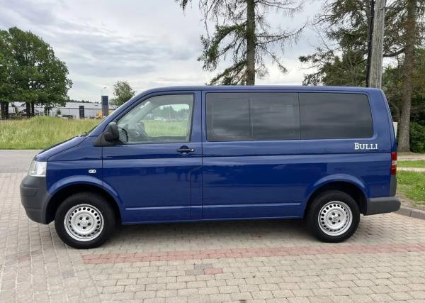 Zils Volkswagen Caravelle 2007 Cēsis, ar dzinēja tilpumu 1.90 L un nobraukumu 290 tūkst. km par 7999 €, foto 7 vietnē AUTOMOTO.COM.LV