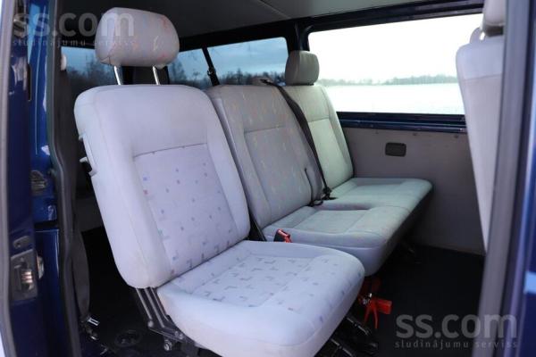 Zils Volkswagen Caravelle 2007 Tukums, ar dzinēja tilpumu 2.50 L un nobraukumu 355 tūkst. km par 6250 €, foto 10 vietnē AUTOMOTO.COM.LV