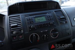 Zils Volkswagen Caravelle 2007 Tukums, ar dzinēja tilpumu 2.50 L un nobraukumu 355 tūkst. km par 6250 €, foto 14 vietnē AUTOMOTO.COM.LV