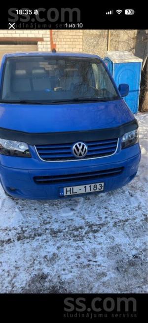 Zils Volkswagen Caravelle 2008 Daugavpils, ar dzinēja tilpumu 2.50 L un nobraukumu 246 tūkst. km par 7100 €, foto  vietnē AUTOMOTO.COM.LV