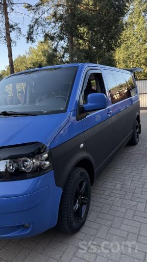 Blue Volkswagen Caravelle 2008 in Daugavpils, with an engine capacity of 2.50 L and mileage of 248 thousand km for 5000 €, photo  on AUTOMOTO.COM.LV