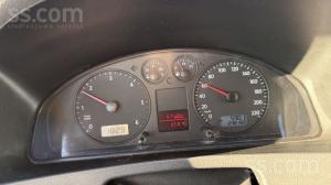 Blue Volkswagen Caravelle 2008 in Daugavpils, with an engine capacity of 2.50 L and mileage of 248 thousand km for 5000 €, photo 12 on AUTOMOTO.COM.LV