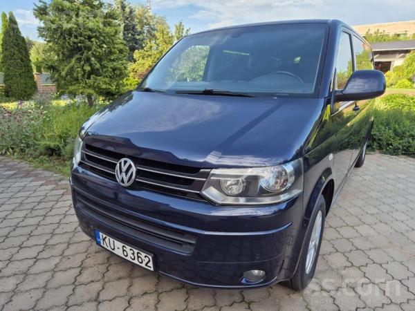 Zils Volkswagen Caravelle 2013 Daugavpils, ar dzinēja tilpumu 2.00 L un nobraukumu 499 tūkst. km par 10300 €, foto 1 vietnē AUTOMOTO.COM.LV