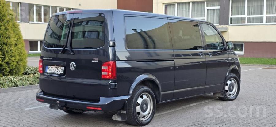 Zils Volkswagen Caravelle 2015 Rīga, ar dzinēja tilpumu 2.00 L un nobraukumu 370 tūkst. km par 18300 €, foto 3 vietnē AUTOMOTO.COM.LV