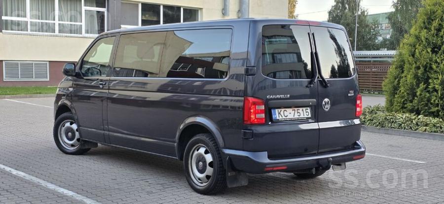 Zils Volkswagen Caravelle 2015 Rīga, ar dzinēja tilpumu 2.00 L un nobraukumu 370 tūkst. km par 18300 €, foto 5 vietnē AUTOMOTO.COM.LV
