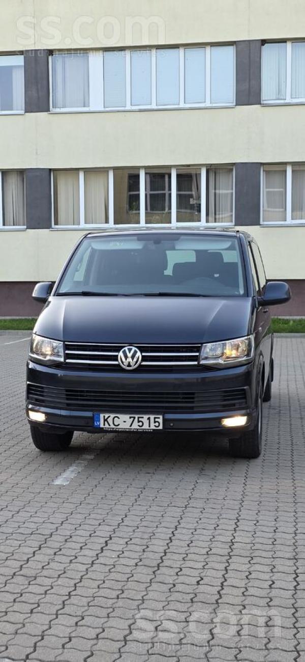 Zils Volkswagen Caravelle 2015 Rīga, ar dzinēja tilpumu 2.00 L un nobraukumu 370 tūkst. km par 18300 €, foto 6 vietnē AUTOMOTO.COM.LV