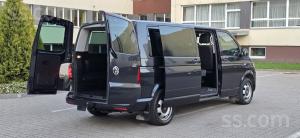 Zils Volkswagen Caravelle 2015 Rīga, ar dzinēja tilpumu 2.00 L un nobraukumu 370 tūkst. km par 18300 €, foto 8 vietnē AUTOMOTO.COM.LV
