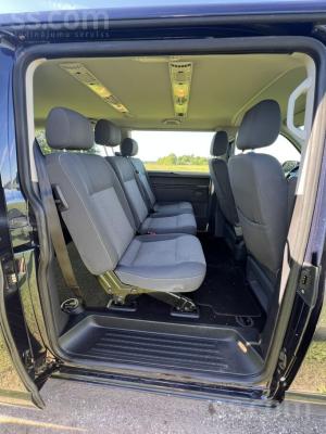 Zils Volkswagen Caravelle 2015 Ventspils, ar dzinēja tilpumu 2.00 L un nobraukumu 324 tūkst. km par 8000 €, foto 8 vietnē AUTOMOTO.COM.LV