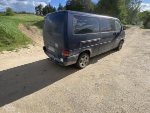 Blue Volkswagen Caravelle 1997 in Vilnius, with an engine capacity of 2.50 L and mileage of 377 thousand km for 2300 €, photo 5 on AUTOMOTO.COM.LV