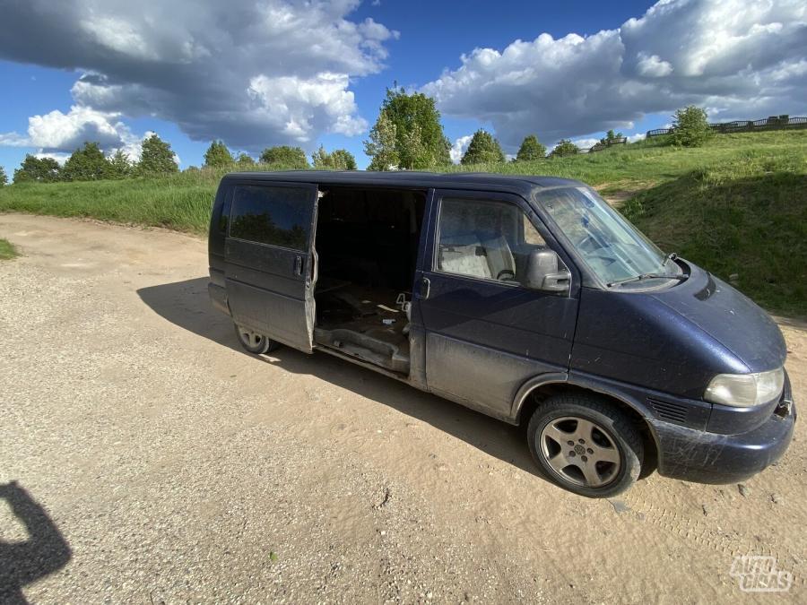 Blue Volkswagen Caravelle 1997 in Vilnius, with an engine capacity of 2.50 L and mileage of 377 thousand km for 2300 €, photo 7 on AUTOMOTO.COM.LV