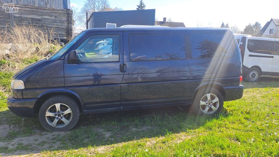 Zils Volkswagen Caravelle 1998 Viļņa, ar dzinēja tilpumu 2.50 L un nobraukumu 289 tūkst. km par 4850 €, foto 7 vietnē AUTOMOTO.COM.LV