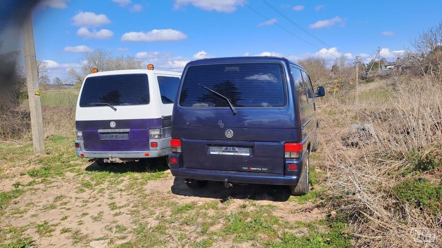 Zils Volkswagen Caravelle 1998 Viļņa, ar dzinēja tilpumu 2.50 L un nobraukumu 289 tūkst. km par 4850 €, foto 15 vietnē AUTOMOTO.COM.LV