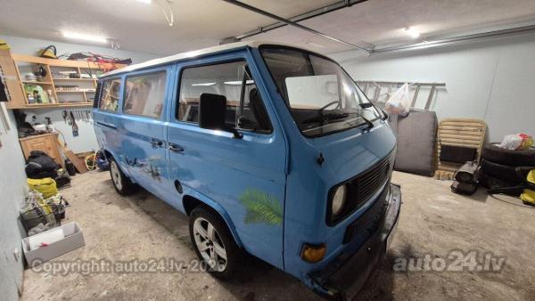Blue Volkswagen Caravelle 1986 in Parnu, with an engine capacity of 1.90 L and mileage of 250 thousand km for 3800 €, photo 2 on AUTOMOTO.COM.LV