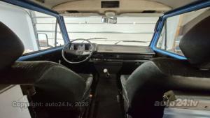 Blue Volkswagen Caravelle 1986 in Parnu, with an engine capacity of 1.90 L and mileage of 250 thousand km for 3800 €, photo 8 on AUTOMOTO.COM.LV