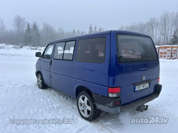 Zils Volkswagen Caravelle 1996 Tallina, ar dzinēja tilpumu 2.40 L un nobraukumu 0 tūkst. km par 3999 €, foto 3 vietnē AUTOMOTO.COM.LV