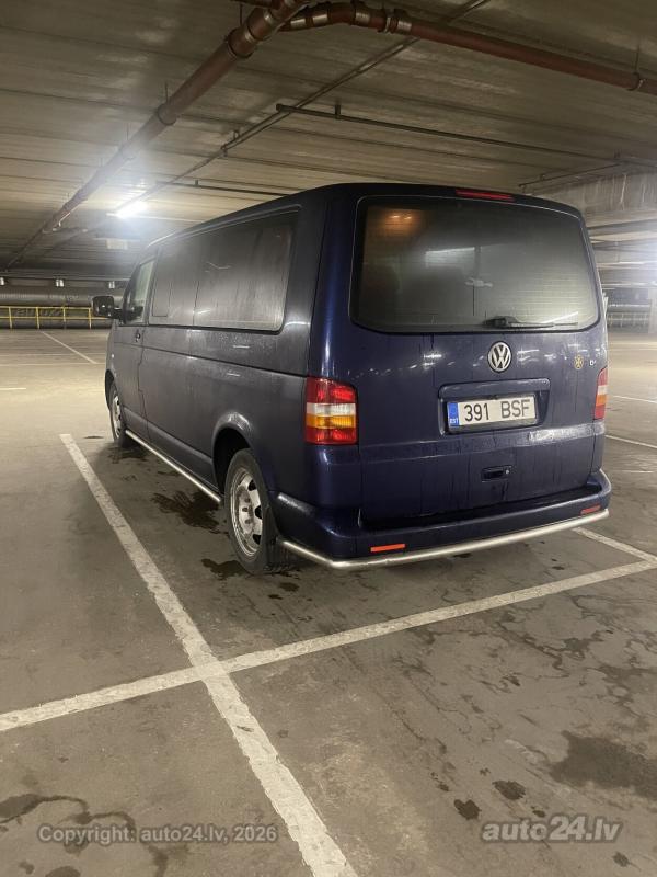 Zils Volkswagen Caravelle 2005 Tallina, ar dzinēja tilpumu 1.90 L un nobraukumu 344 tūkst. km par 6800 €, foto 3 vietnē AUTOMOTO.COM.LV
