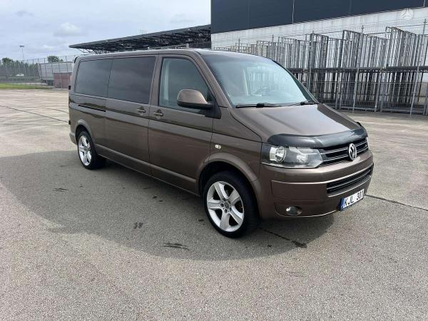 Brown Volkswagen Caravelle 2010 in Panevezys, with an engine capacity of 1.97 L and mileage of 403 thousand km for 11300 €, photo 3 on AUTOMOTO.COM.LV