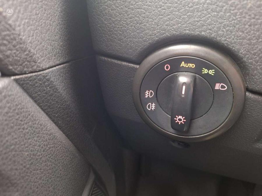 Brūns Volkswagen Caravelle 2018 Viļņa, ar dzinēja tilpumu 2.00 L un nobraukumu 280 tūkst. km par 19800 €, foto 14 vietnē AUTOMOTO.COM.LV