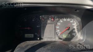 Brown Volkswagen Caravelle 2002 in Riga, with an engine capacity of 2.50 L and mileage of 440 thousand km for 6500 €, photo 9 on AUTOMOTO.COM.LV
