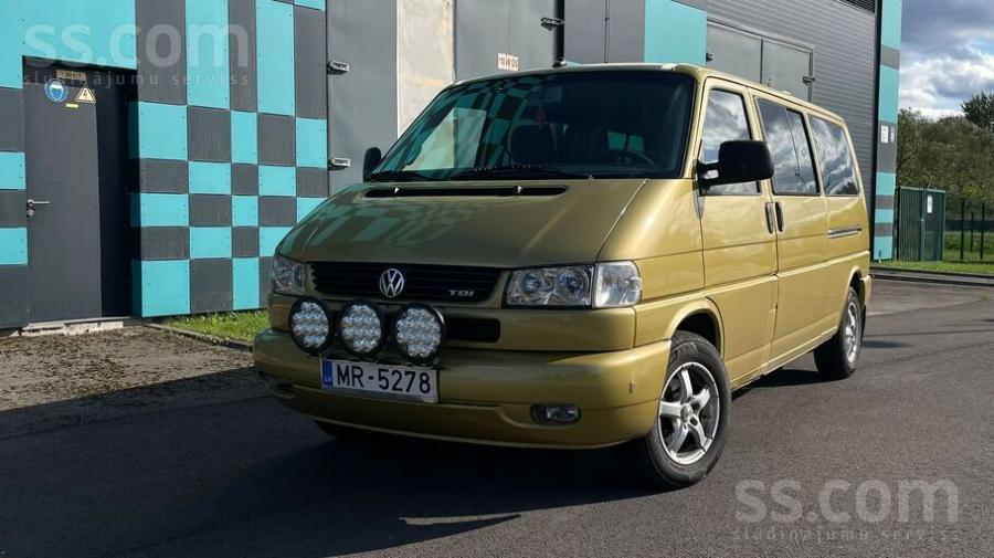 Brown Volkswagen Caravelle 2002 in Riga, with an engine capacity of 2.50 L and mileage of 440 thousand km for 6500 €, photo 10 on AUTOMOTO.COM.LV
