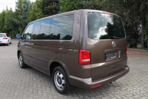 Brūns Volkswagen Caravelle 2014 Jūrmala, ar dzinēja tilpumu 2.00 L un nobraukumu 414 tūkst. km par 14000 €, foto 4 vietnē AUTOMOTO.COM.LV