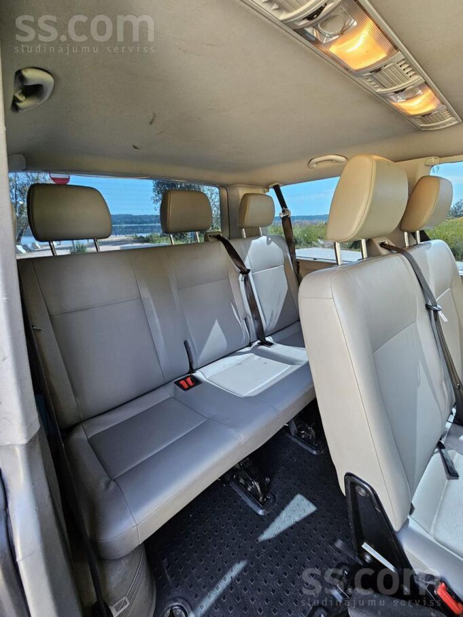 Brūns Volkswagen Caravelle 2015 Rīga, ar dzinēja tilpumu 2.00 L un nobraukumu 520 tūkst. km par 8470 €, foto 13 vietnē AUTOMOTO.COM.LV