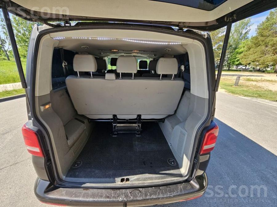 Brūns Volkswagen Caravelle 2015 Rīga, ar dzinēja tilpumu 2.00 L un nobraukumu 520 tūkst. km par 8470 €, foto 14 vietnē AUTOMOTO.COM.LV