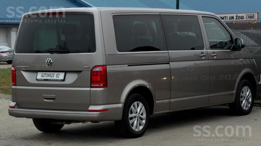 Brown Volkswagen Caravelle 2017 in Liepaja, with an engine capacity of 2.00 L and mileage of 310 thousand km for 18700 €, photo 4 on AUTOMOTO.COM.LV