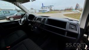 Brūns Volkswagen Caravelle 2017 Liepāja, ar dzinēja tilpumu 2.00 L un nobraukumu 310 tūkst. km par 17900 €, foto 16 vietnē AUTOMOTO.COM.LV