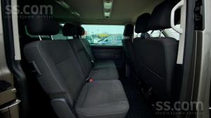 Brūns Volkswagen Caravelle 2017 Liepāja, ar dzinēja tilpumu 2.00 L un nobraukumu 310 tūkst. km par 17900 €, foto 19 vietnē AUTOMOTO.COM.LV