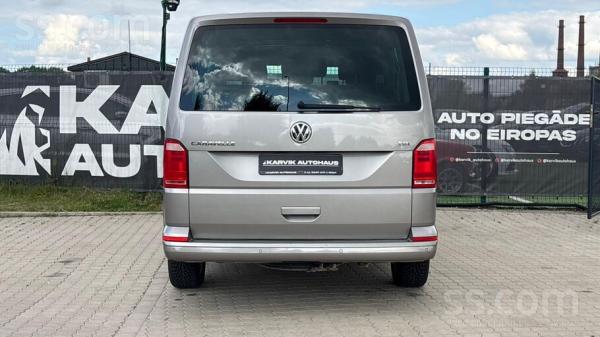 Brown Volkswagen Caravelle 2017 in Liepaja, with an engine capacity of 2.00 L and mileage of 310 thousand km for 17350 €, photo 6 on AUTOMOTO.COM.LV