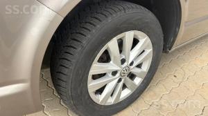 Brown Volkswagen Caravelle 2017 in Liepaja, with an engine capacity of 2.00 L and mileage of 310 thousand km for 17350 €, photo 10 on AUTOMOTO.COM.LV